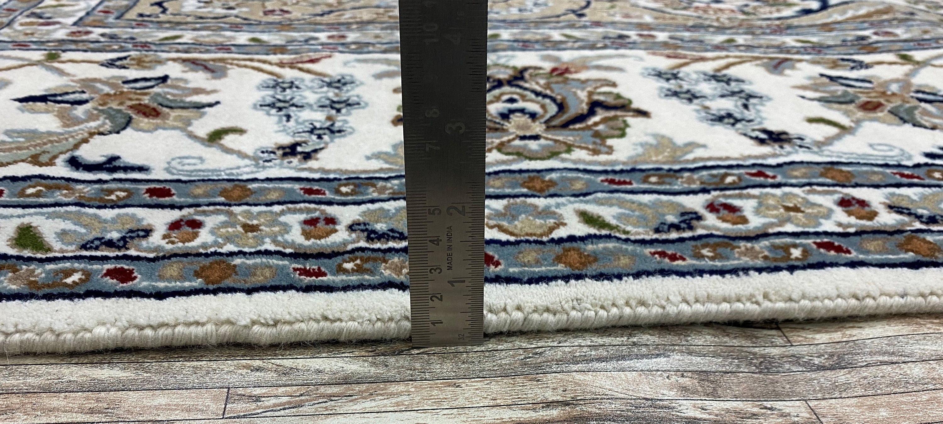 Hand-knotted Wool Silk Persian Rug | Traditional Oushak Design, White ...