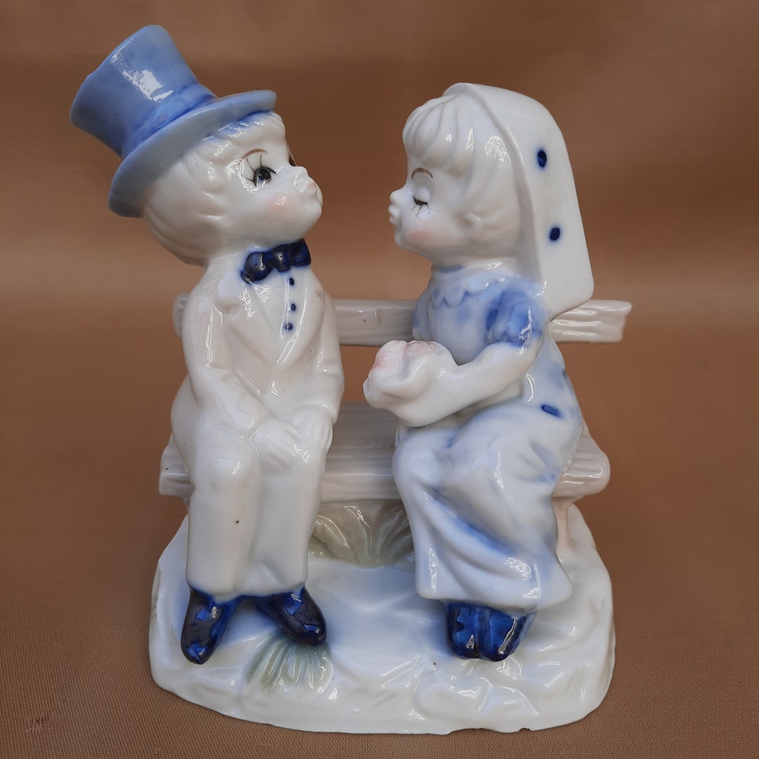 Vintage Figurine With Figurines of the Bride and Groom.wedding ...