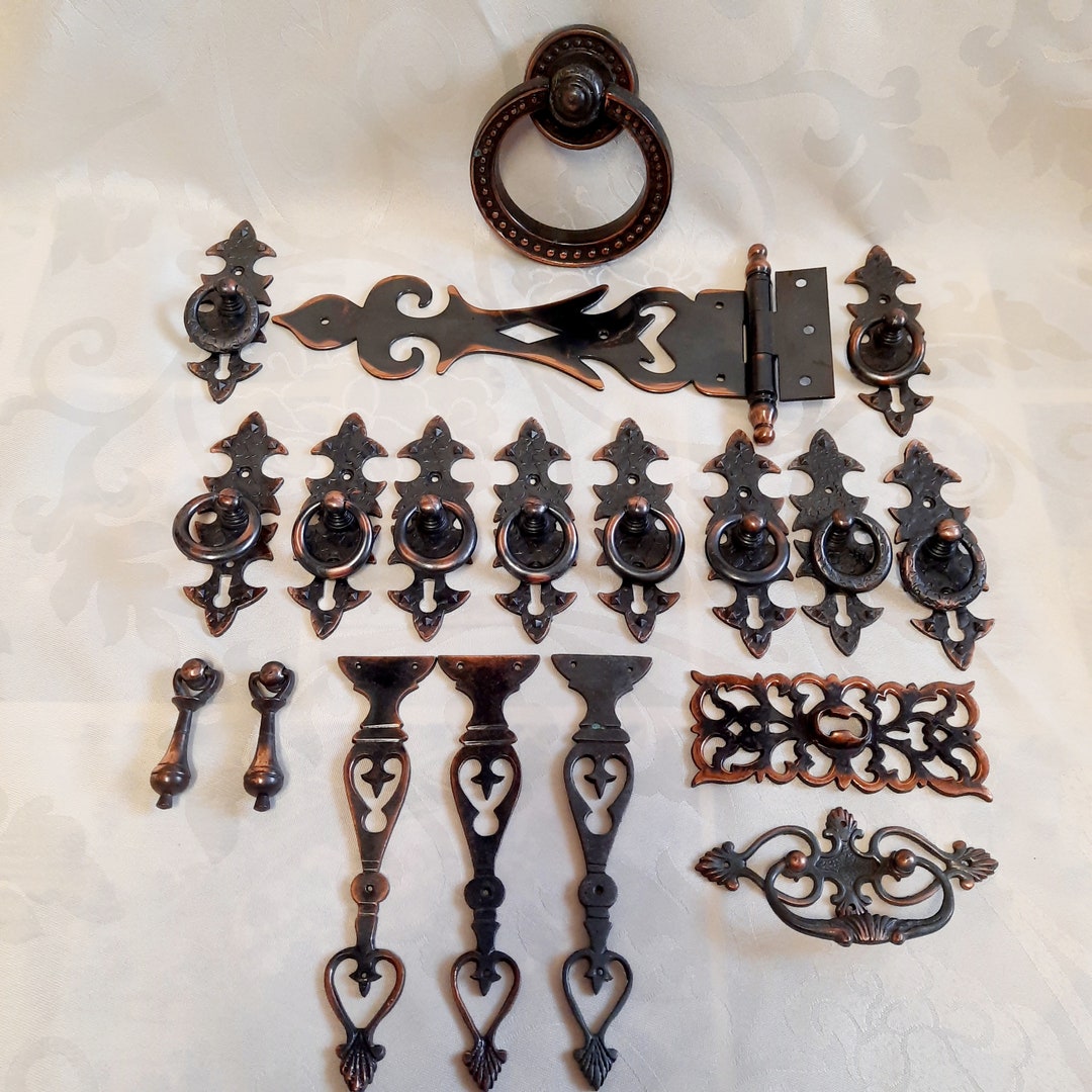 Rustic Furniture Fittings Set: Cabinet Handles, Door Knocker, Metal ...