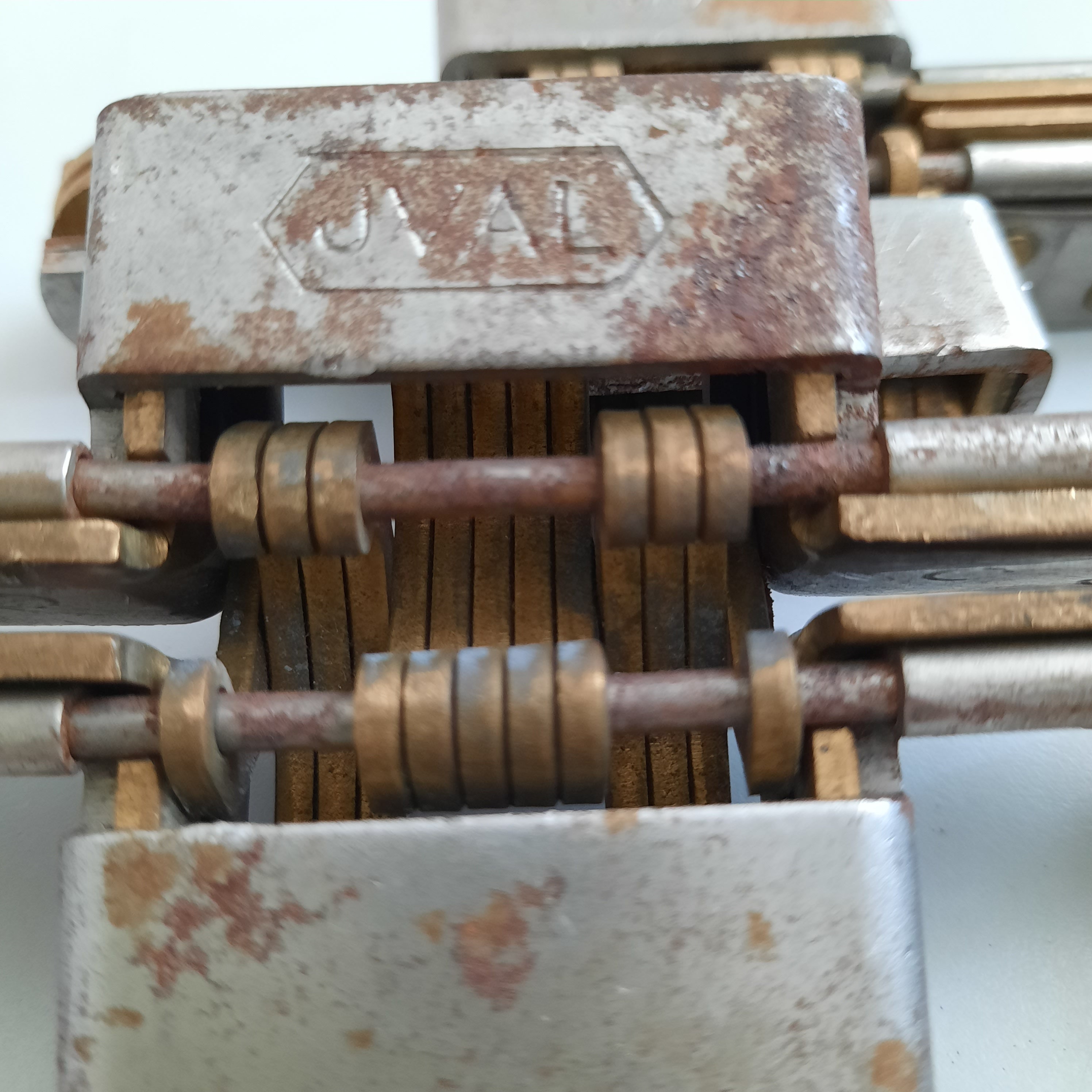 Robust Door Hinges OVAL Invisible Door Hinges Antique Brass Hinges ...