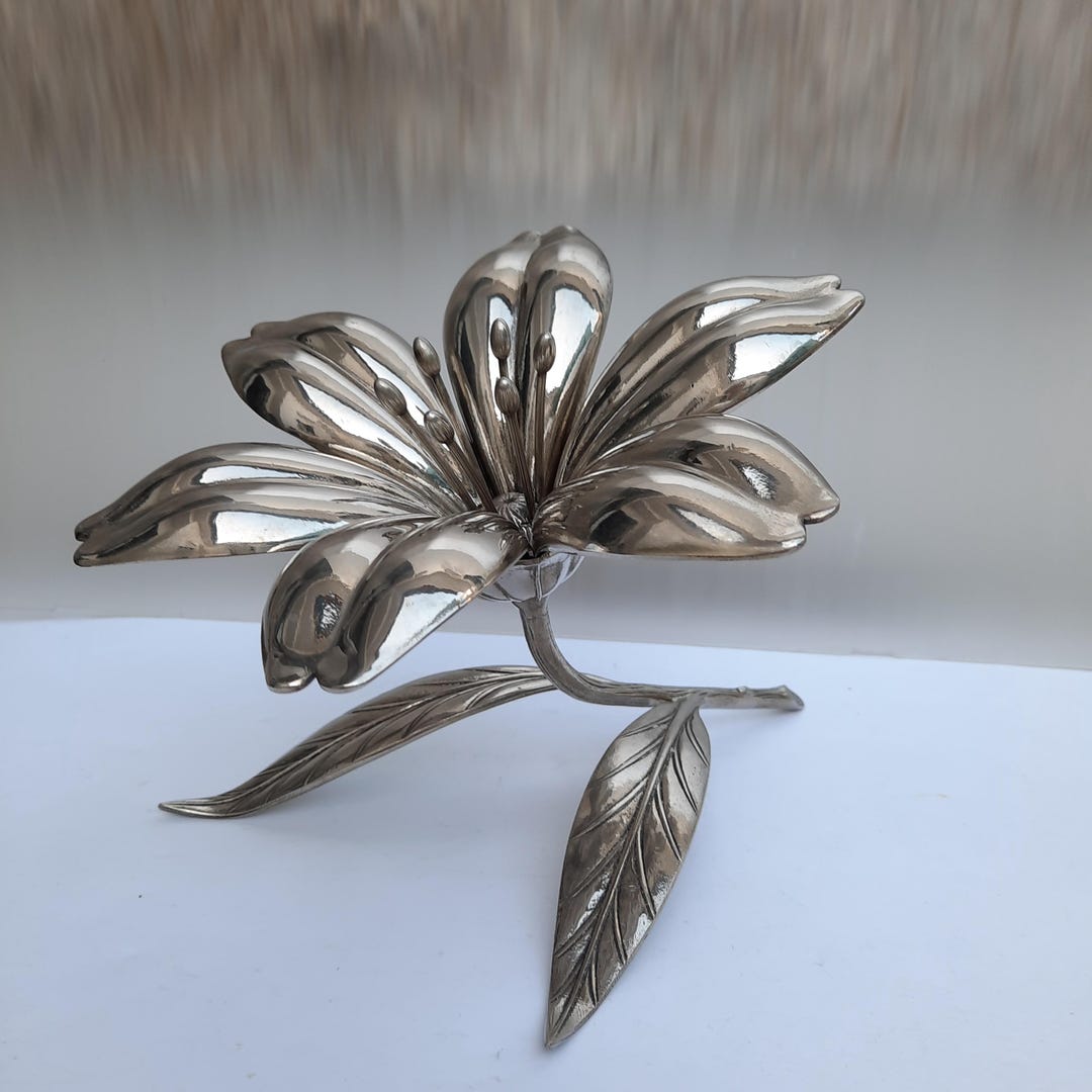 Ashtray With Removable Petals. "cinzeiros.patent S.agudo". Souvenir ...