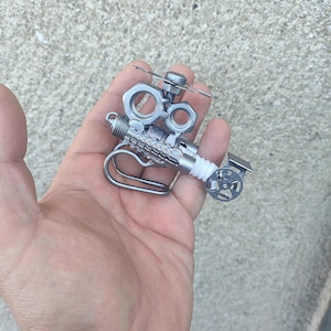 Helikopter Scrap Metal Art- Nut and Bolt Military Helicopter Pilot Gift ...