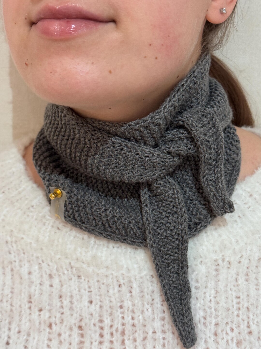 Handknit Sophie Scarf, Small Neck Scarf, Merino Wool Scarf, Knitted ...