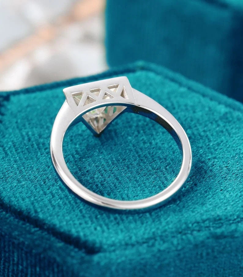 Triangle Cut Moissanite Engagement Ring, Trillion Cut Diamond Wedding ...