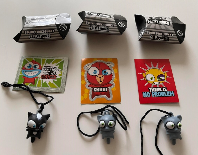 Vintage 2000s Cheetos Toy's Funki Punky, desempaquetado, Conjunto ...