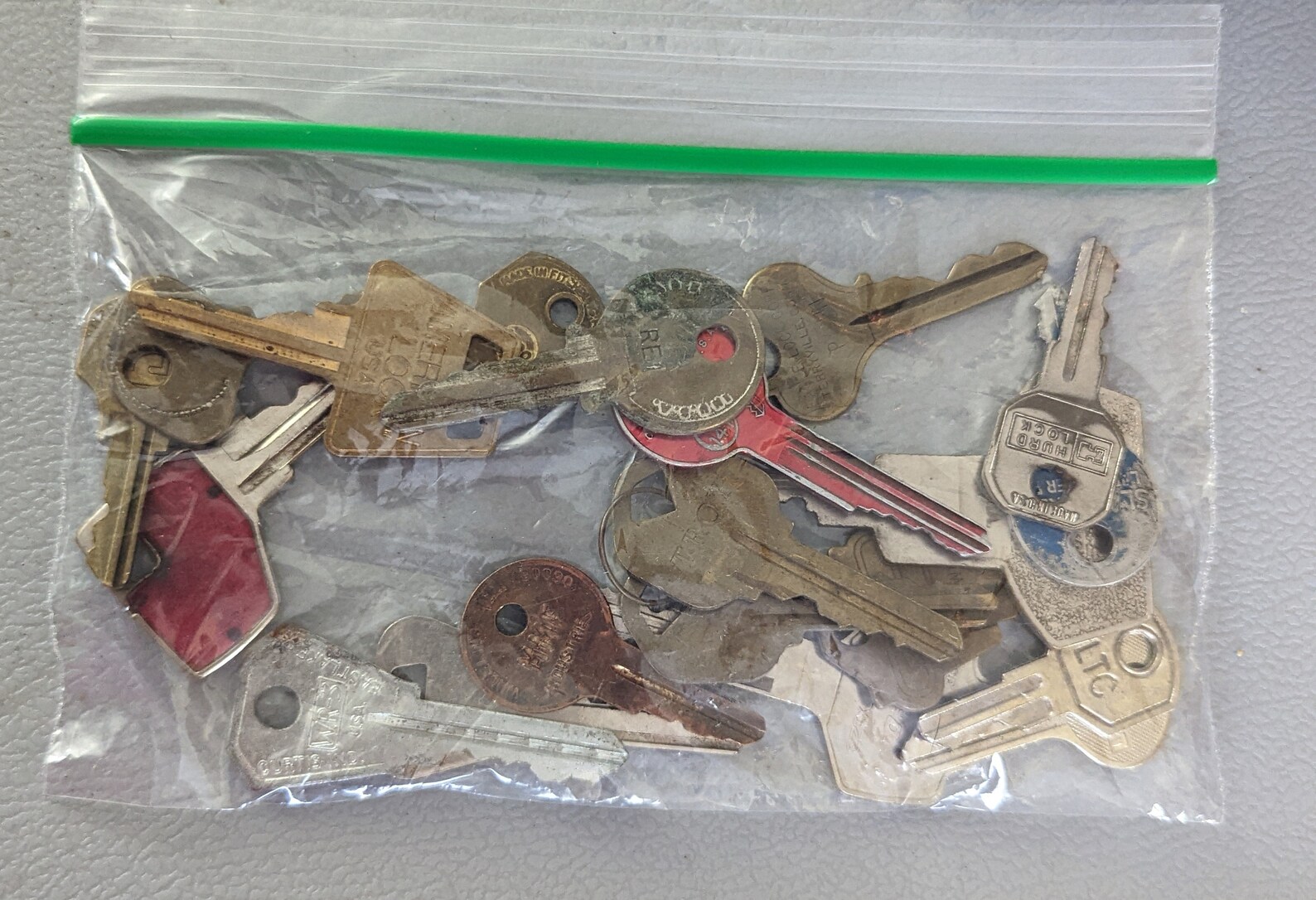 Keys for Collecting, Crafts, Steampunk, Welding Art, Junk Journaling ...