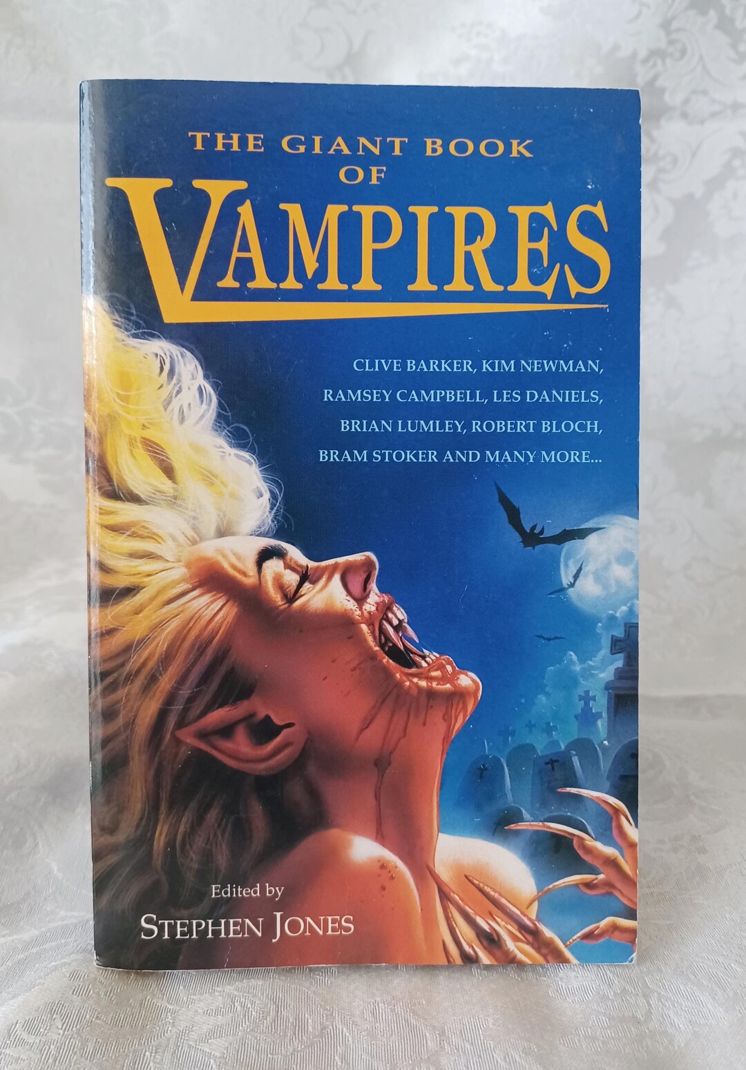 The Giant Book of Vampires (1994) Stephen Jones, Vintage Vampire ...