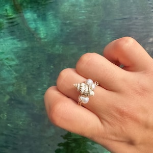 Seashell Chain Ring US | Shell Pearl Jewelry | Mermaid Aesthetic Ring ...