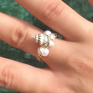 Seashell Chain Ring US | Shell Pearl Jewelry | Mermaid Aesthetic Ring ...