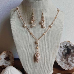 Handmade Athena Seashell Pearl Necklace and Earrings | Beachy Dainty ...
