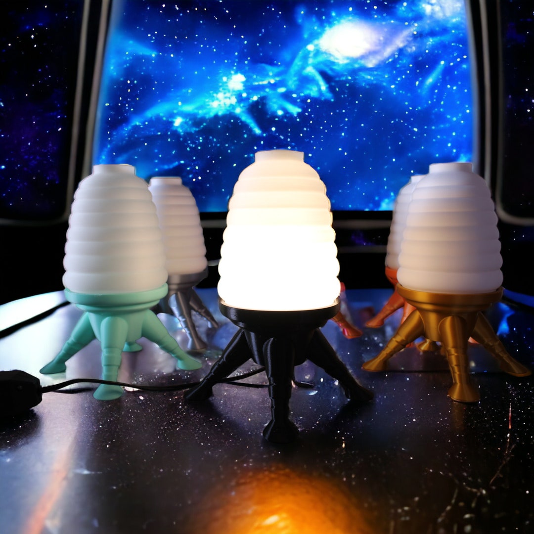 Space Age Sci-fi Midcentury Modern Hive Lamp Light LED Spaceship ...