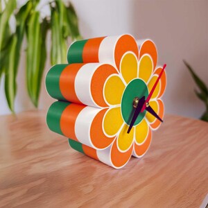 Flower Power Desk Clock Retro 70s-inspired Silent Quartz Clock, Groovy ...