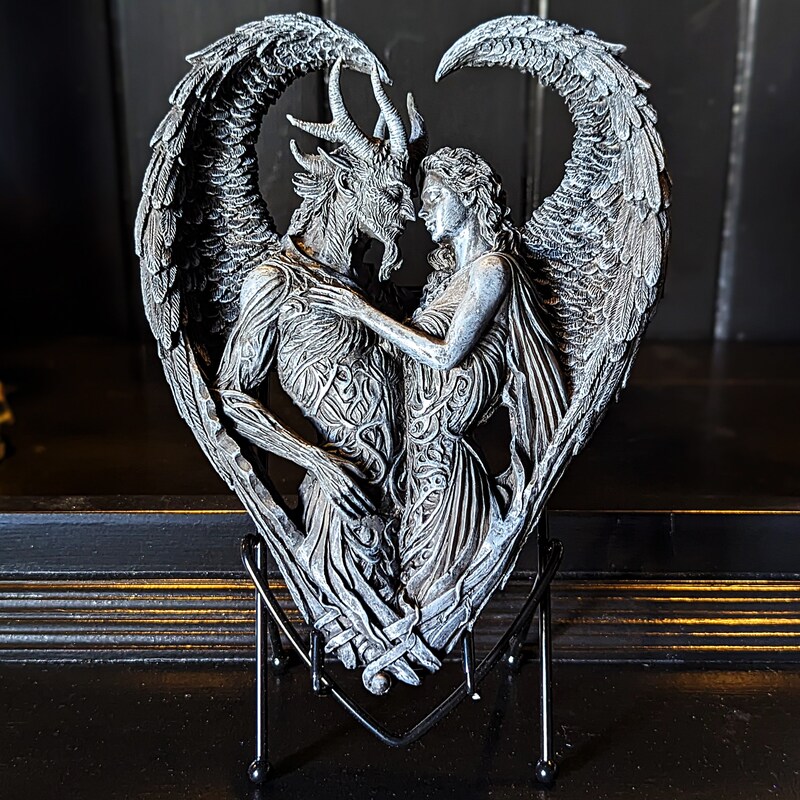Lilith Statue - Etsy