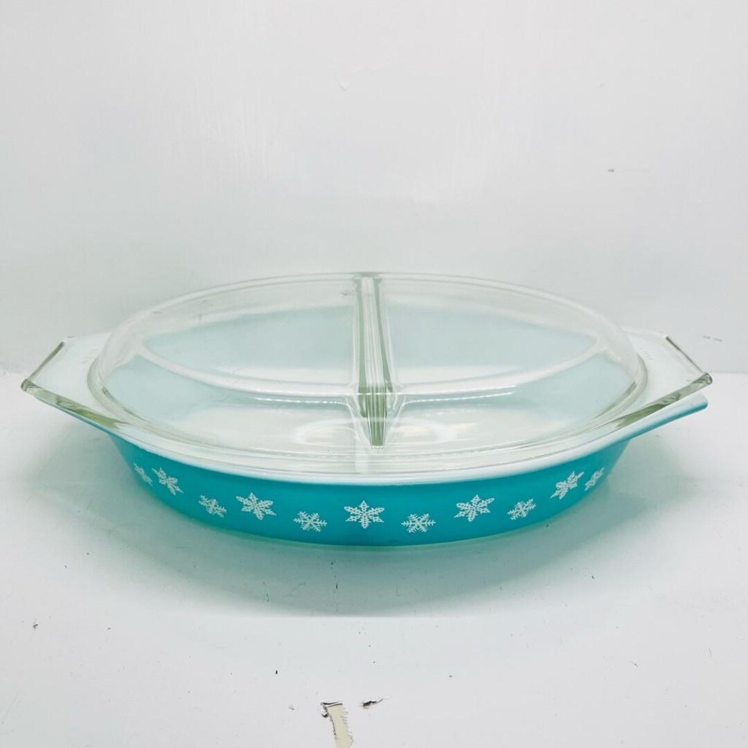 Vintage Pyrex Snowflake 1 1/2 Quart Divided Casserole Dish With Lid ...