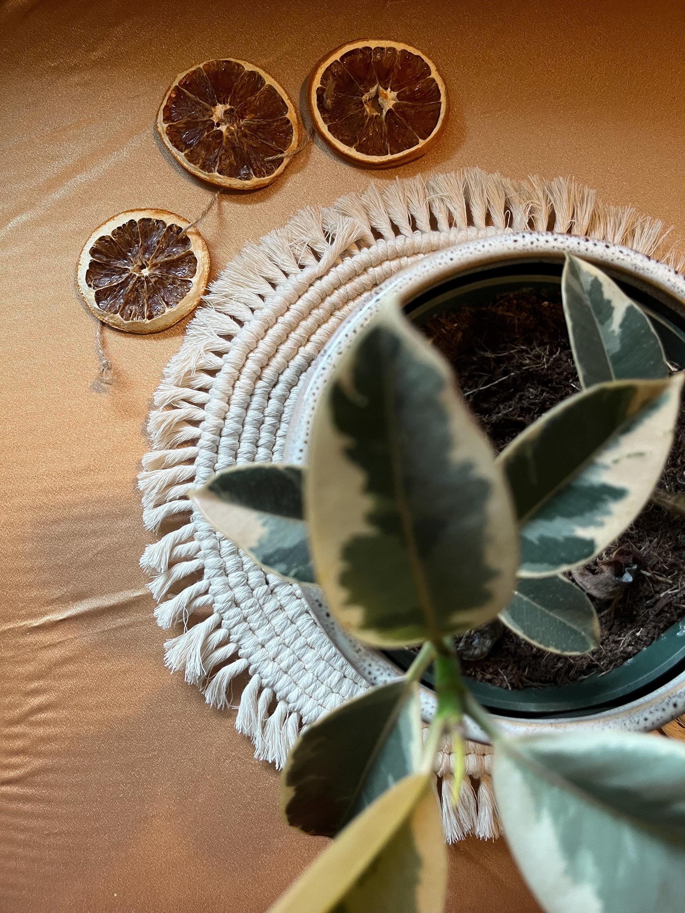 Spiral Macrame Pot Holder, Decorative Indoor Plant Mat. - Etsy