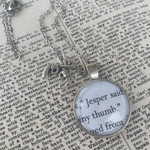 Jesper Fahey Six of Crows Book Necklace, Handmade Unique Book Quote ...