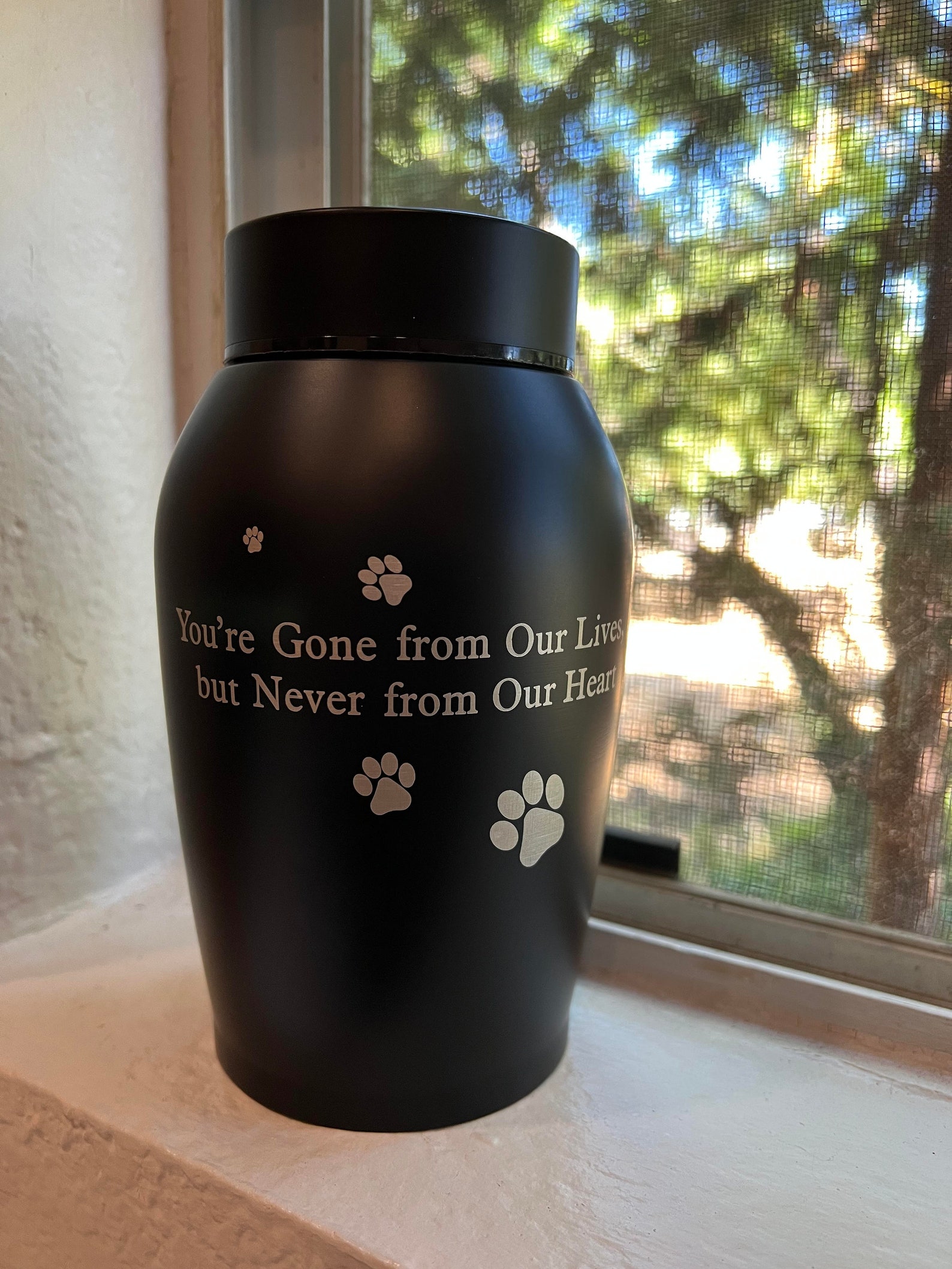 Memorial Funeral Cremation Urn for Cats and Dogs Ashes, Paws Engraved ...