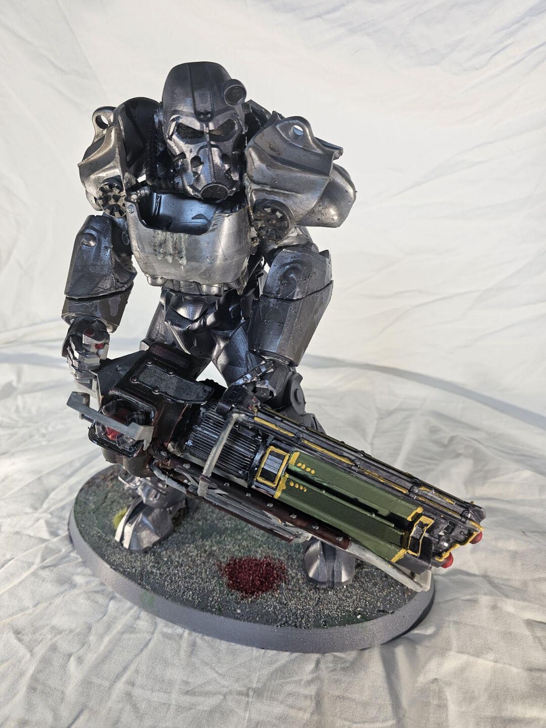 Maximus From the Amazon Fallout Series - Etsy