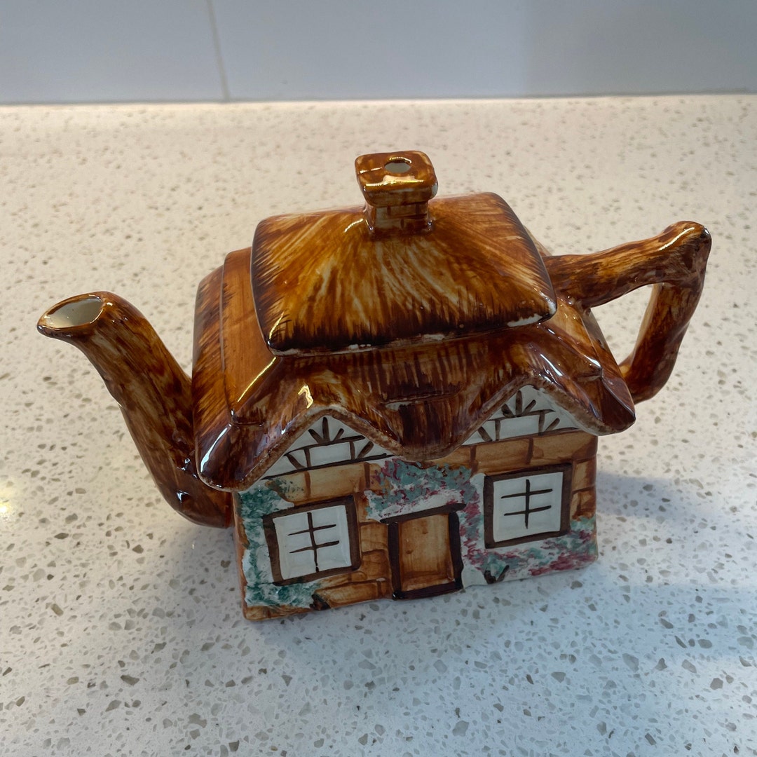 KEELE STREET Pottery KSP / Teapot Thatched Roof Cottage - Etsy