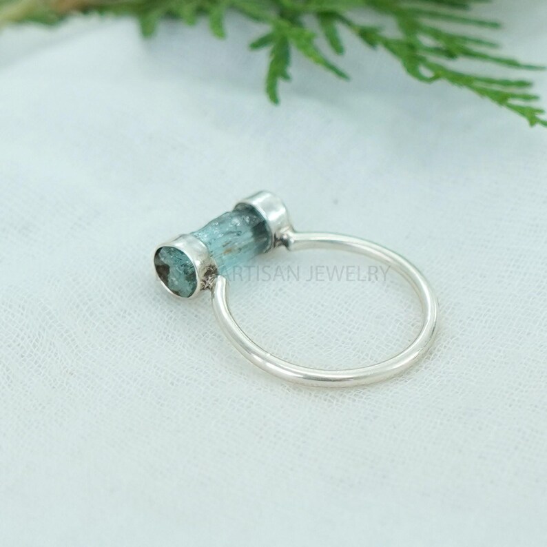 Raw Aquamarine Sterling Silver Ring: Boho Crystal Bar Ring - Etsy