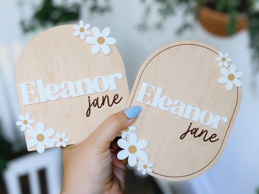 Daisy Name Announcement Sign Floral Hospital Sign Hello My Name is ...