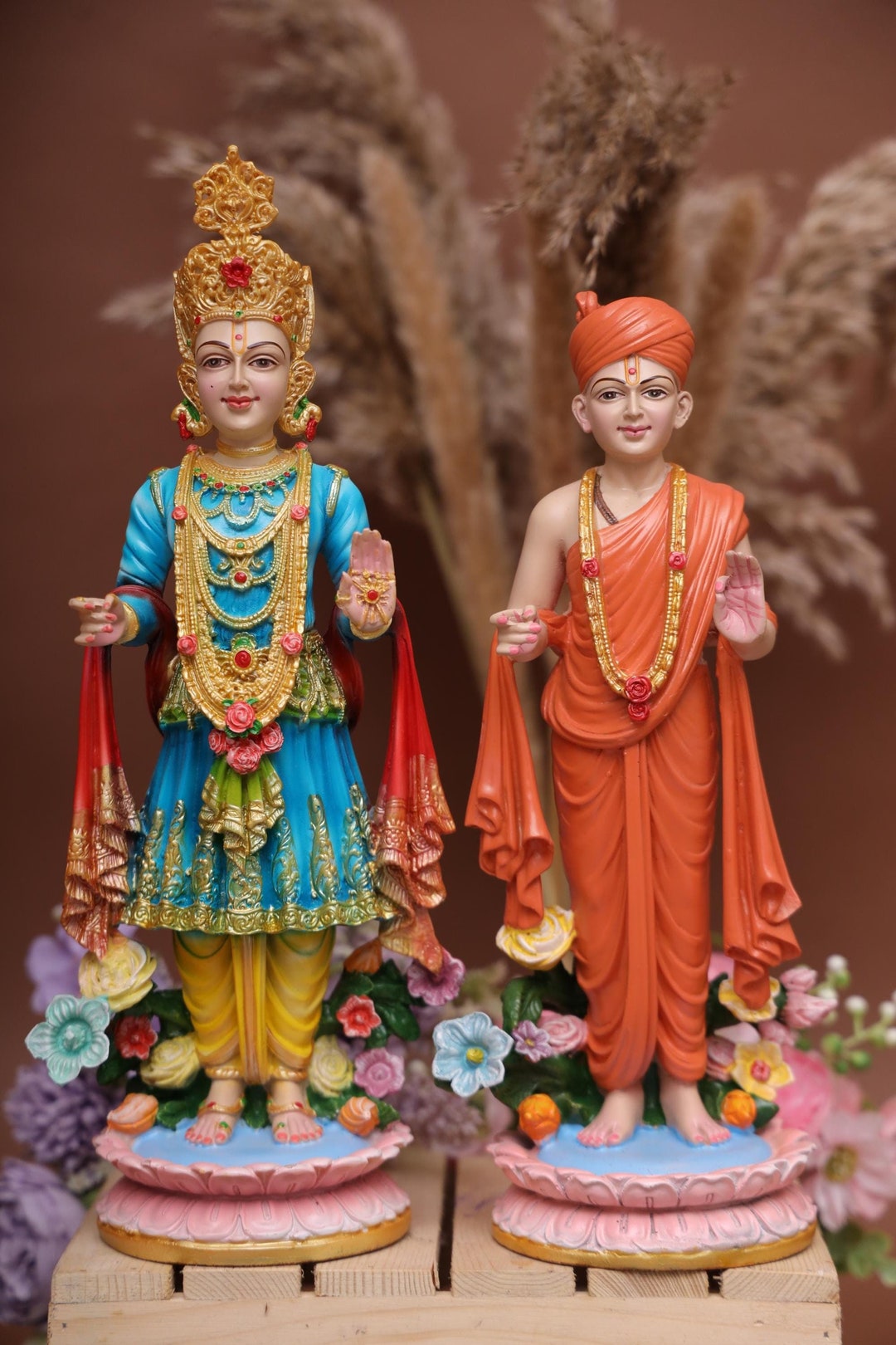 Handcrafted Swami Narayan Statue: Multicolour Resin Aksharpurshotam, 14 ...