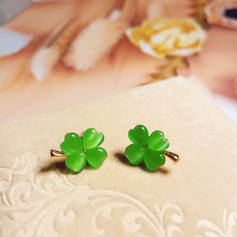 Four Leaf Clover Plugs Earrings Flower Earrings Gold Emerald - Etsy