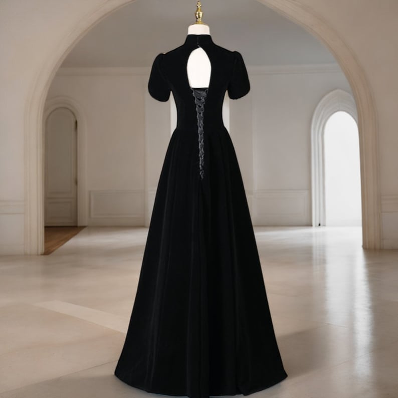 Teresa Plus Size Black A Line Vintage Keyhole Sexy European Mother of ...