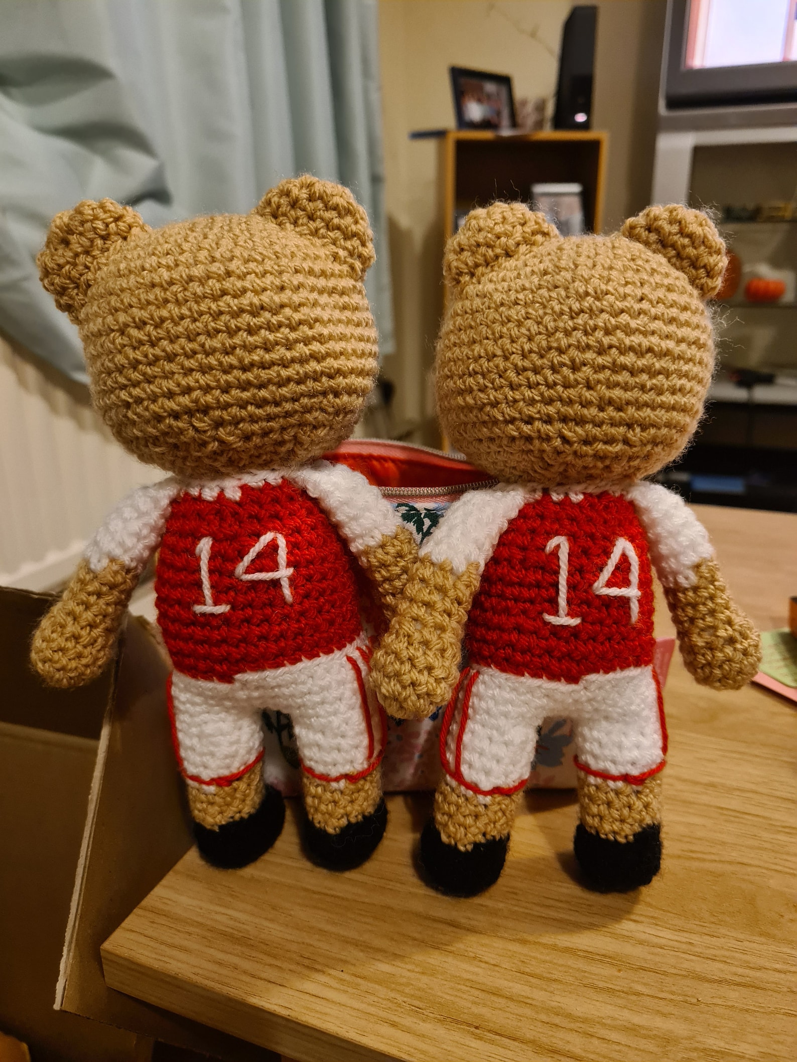 Crochet Arsenal Teddy Bear, Customisable Arsenal Football Team Gift ...