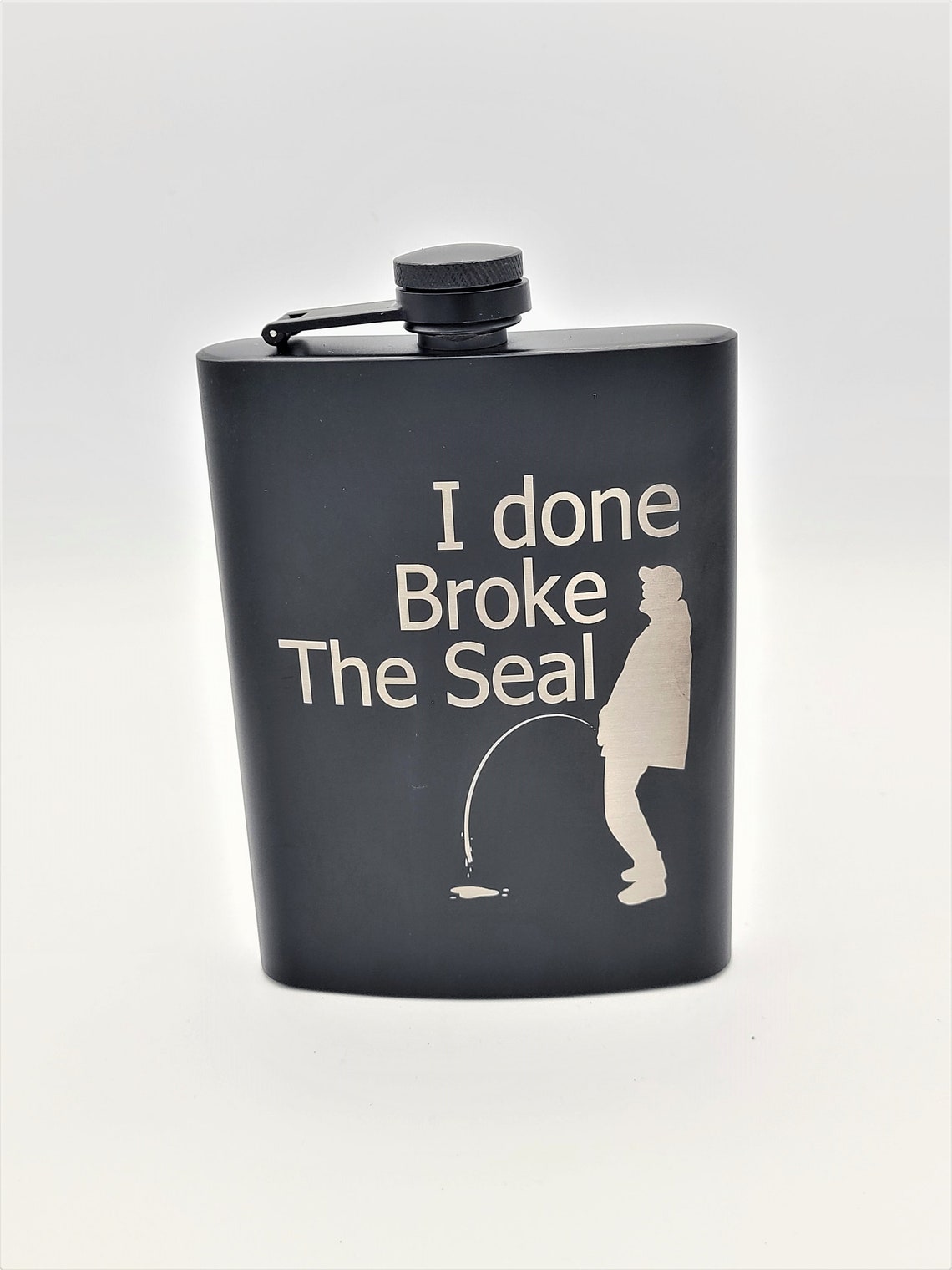 Funny Peeing Guy 8 Oz Black Hip Flask Party Favor Party Flask Whiskey ...