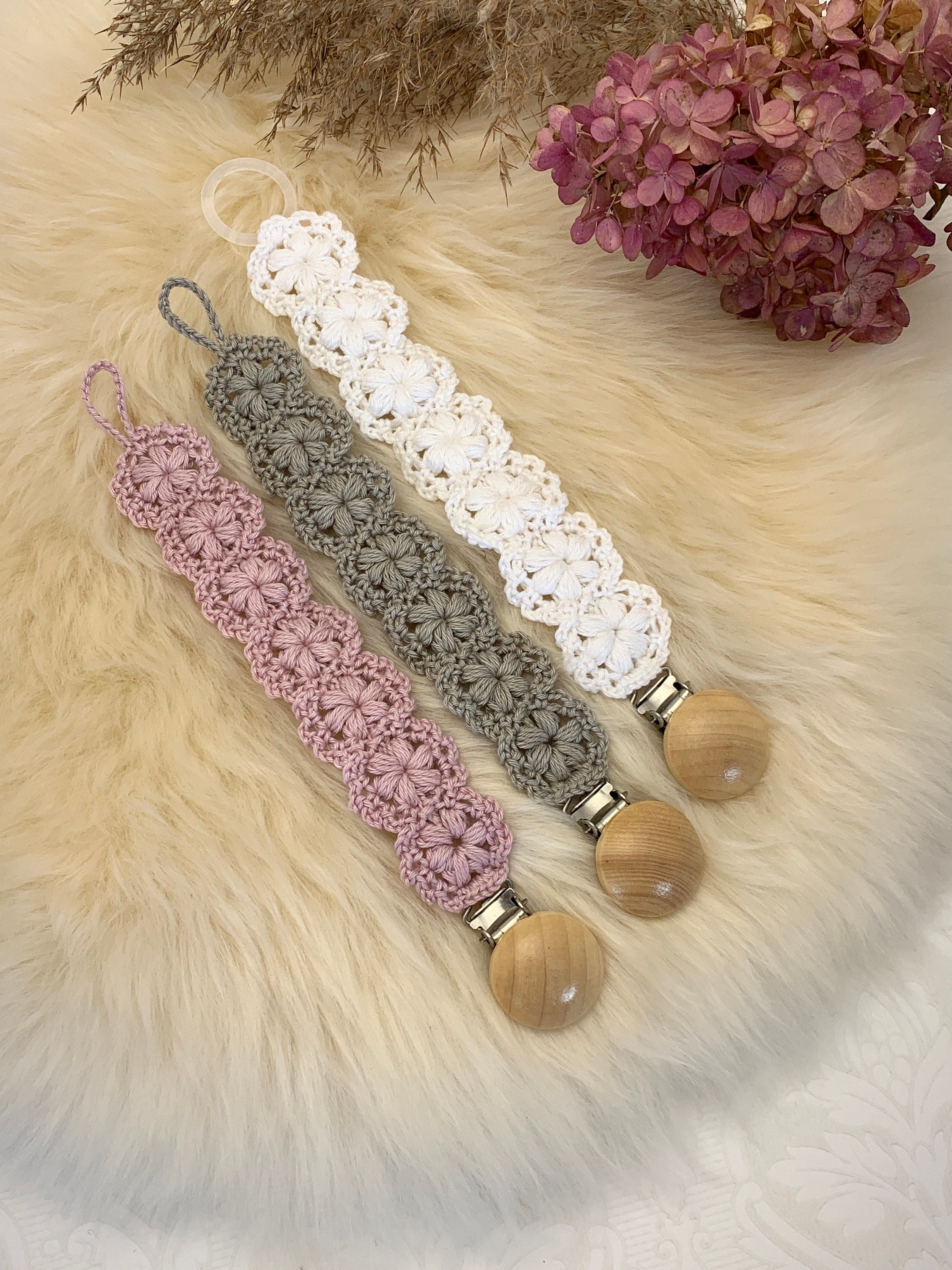 Crochet Pattern Pacifier Holder Buttercup, English US Terms & Swedish ...