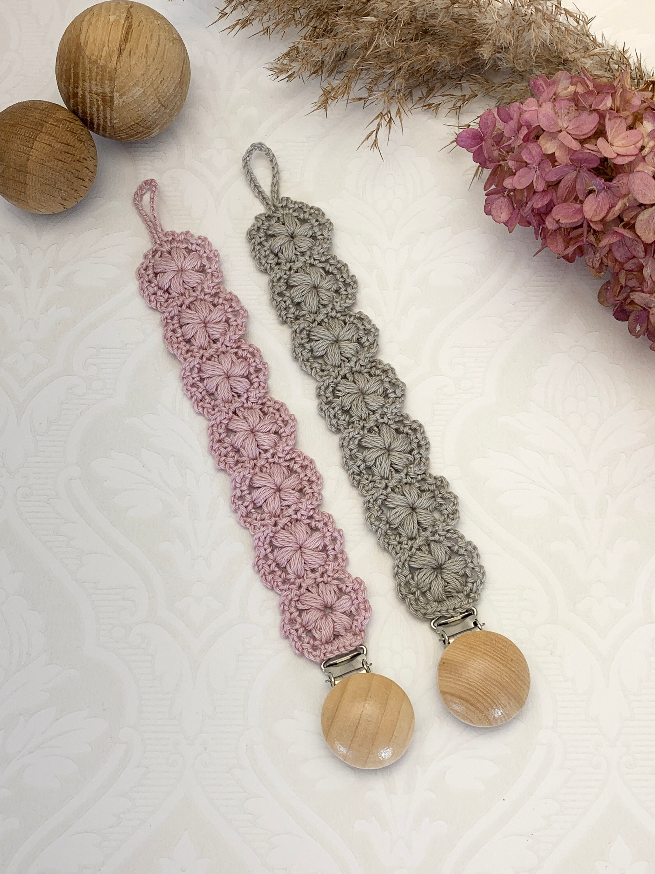 Crochet Pattern Pacifier Holder Buttercup, English US Terms & Swedish ...