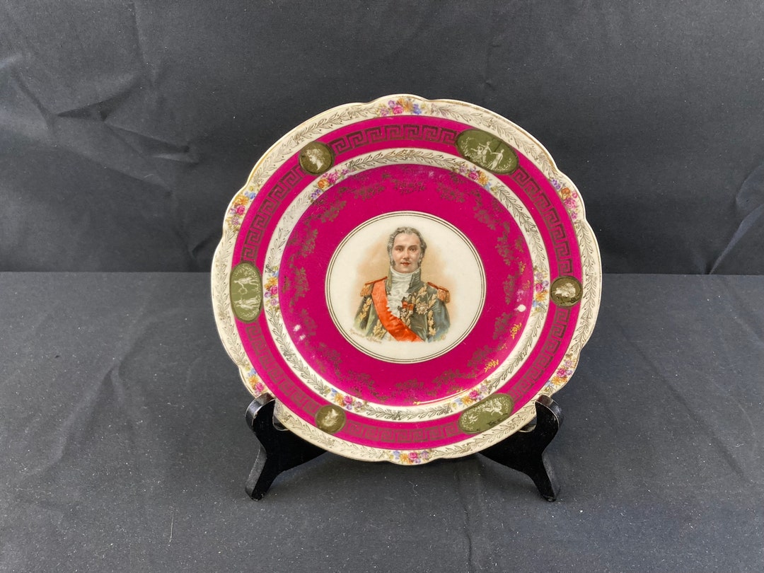 Capodimonte Plate Illustrating the Marshal Lefèbvre - Etsy