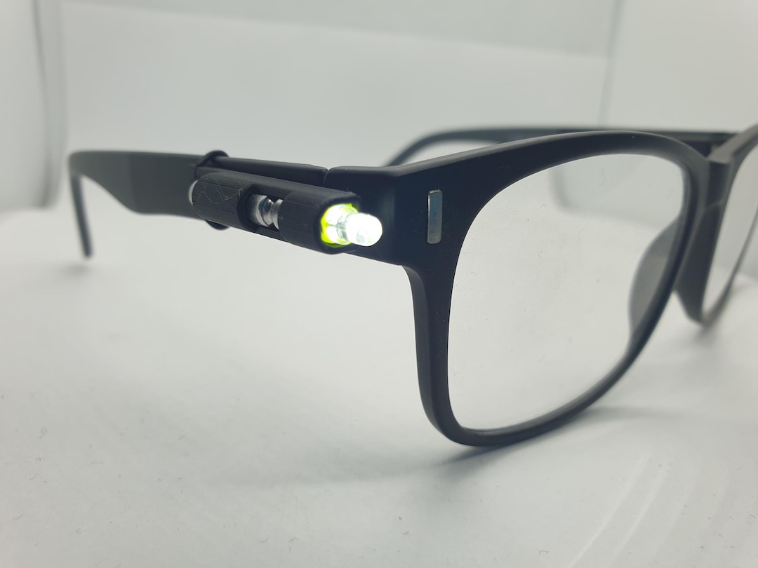 LIXY World Smallest Micro Nano Flashlight for Glasses and Watch Band - Etsy