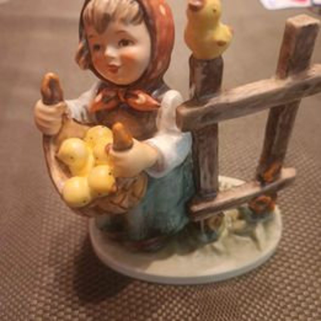 Chicken Licken Goebel Figurine - Etsy