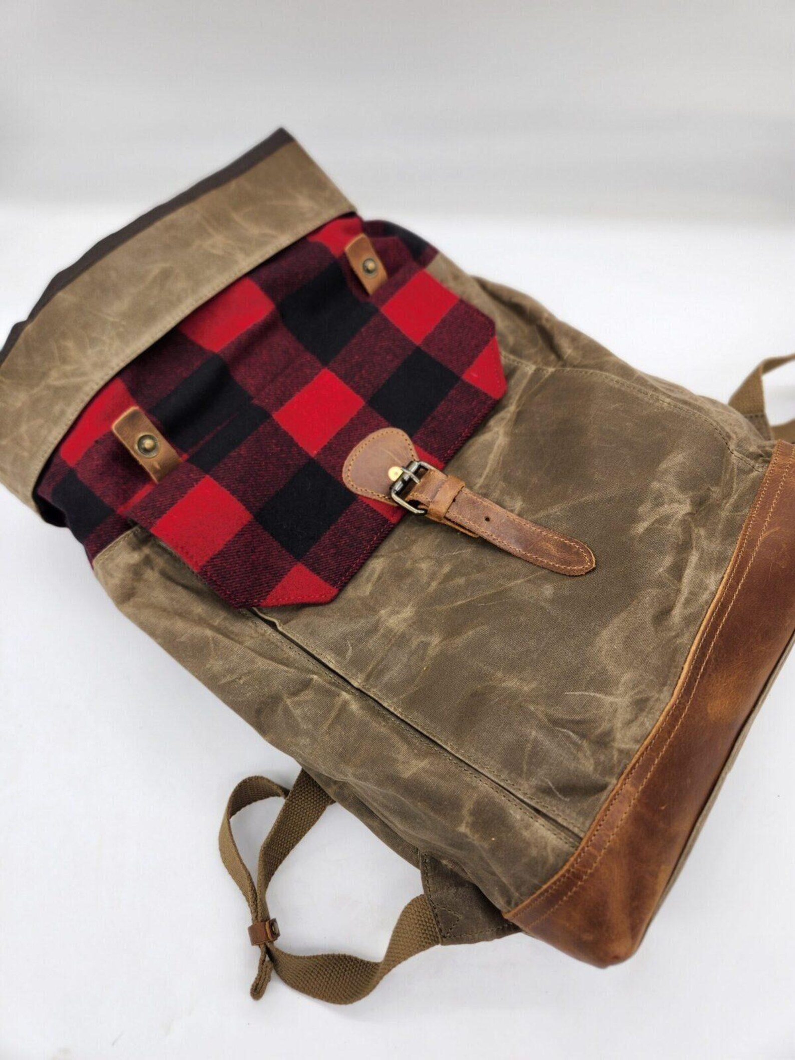 The Rocky Mountain Roll Top Backpack- Explorer Series - Rustic Western ...