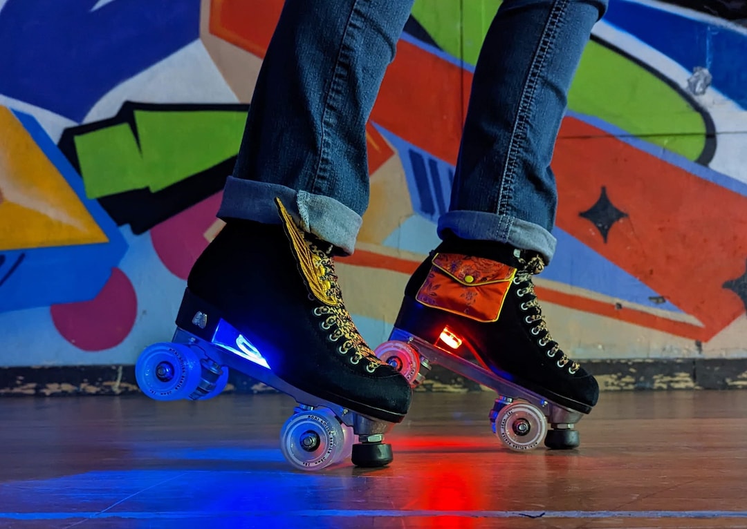 Red & Blue Roller Skate Lights, Light up Charms, Roller Skate Charms ...