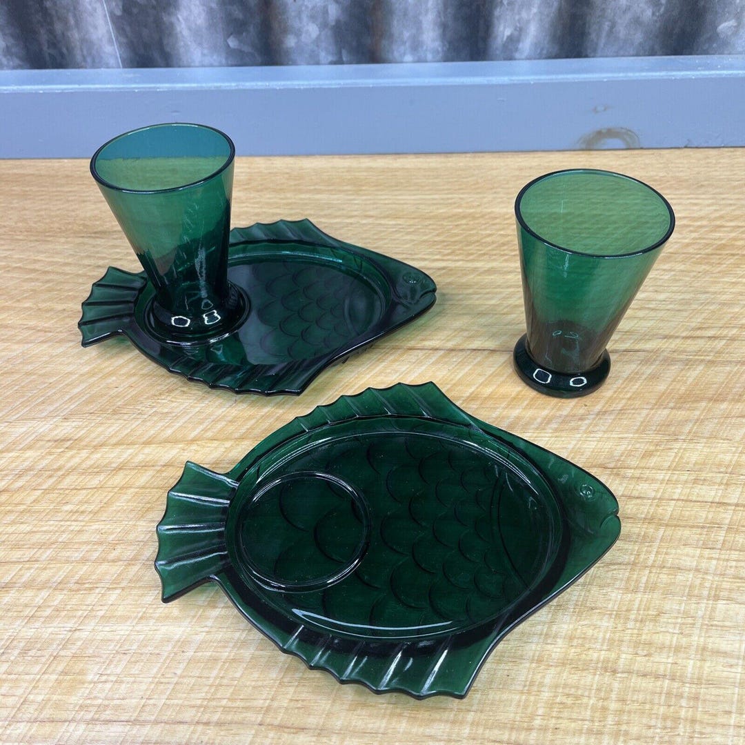2 Vintage Green Glass Fish Appetizer Plates Serving Dish Cocktail Trays ...