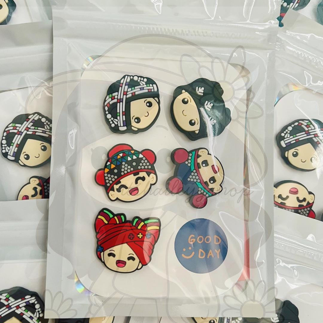Iu-mien Chibi Crocs Charms 5pcs Bundle, Mien Croc Charms, Iu-mien ...