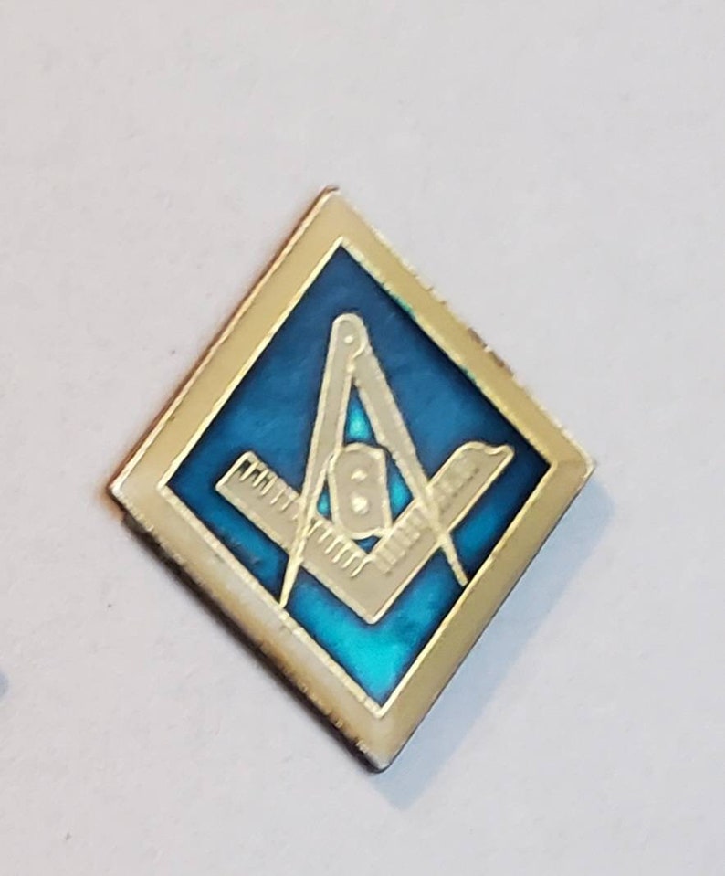 Vintage Enamel Pins // Masonic Temple // Freemasons // the Square and ...