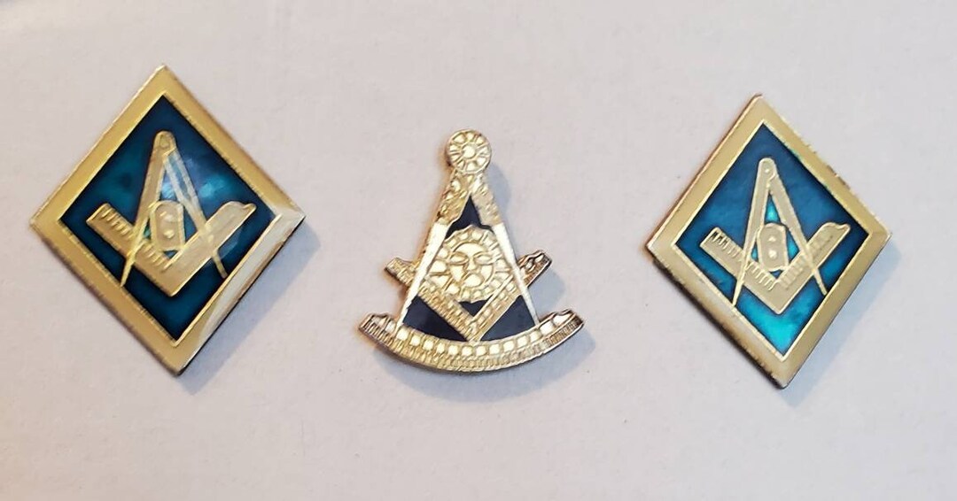 Vintage Enamel Pins // Masonic Temple // Freemasons // the Square and ...