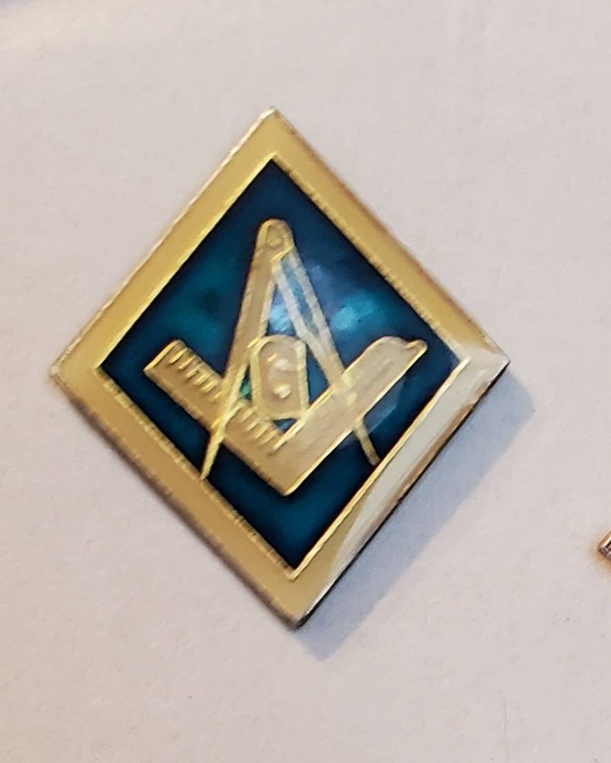 Vintage Enamel Pins // Masonic Temple // Freemasons // the Square and ...
