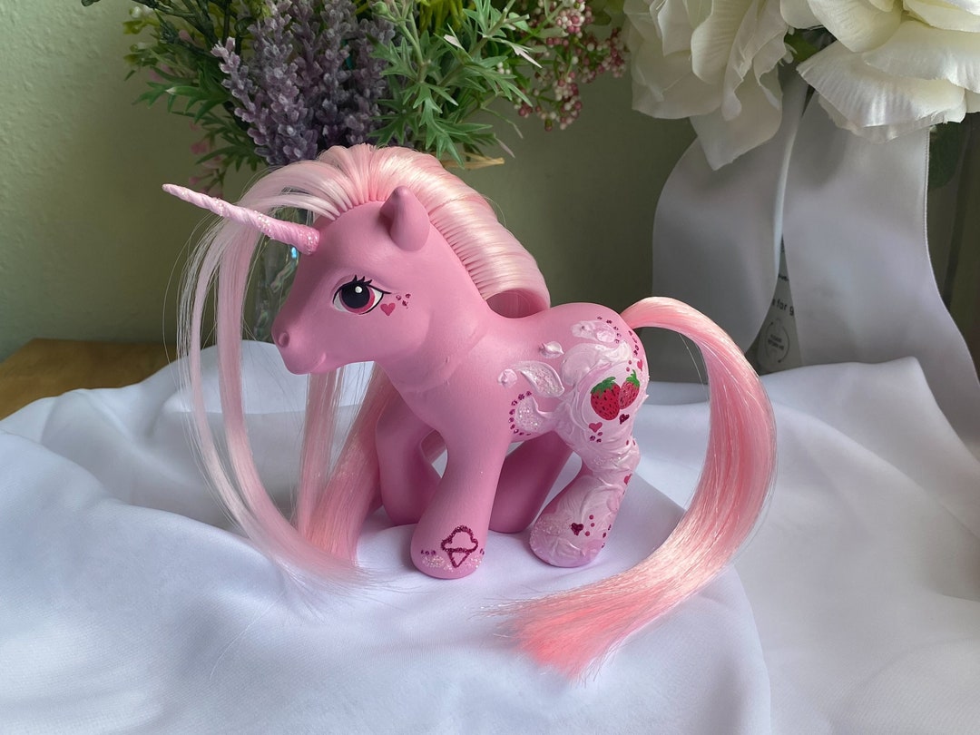 Custom Painted/designed G3 My Little Pony - Strawberry Ice Cream - Etsy