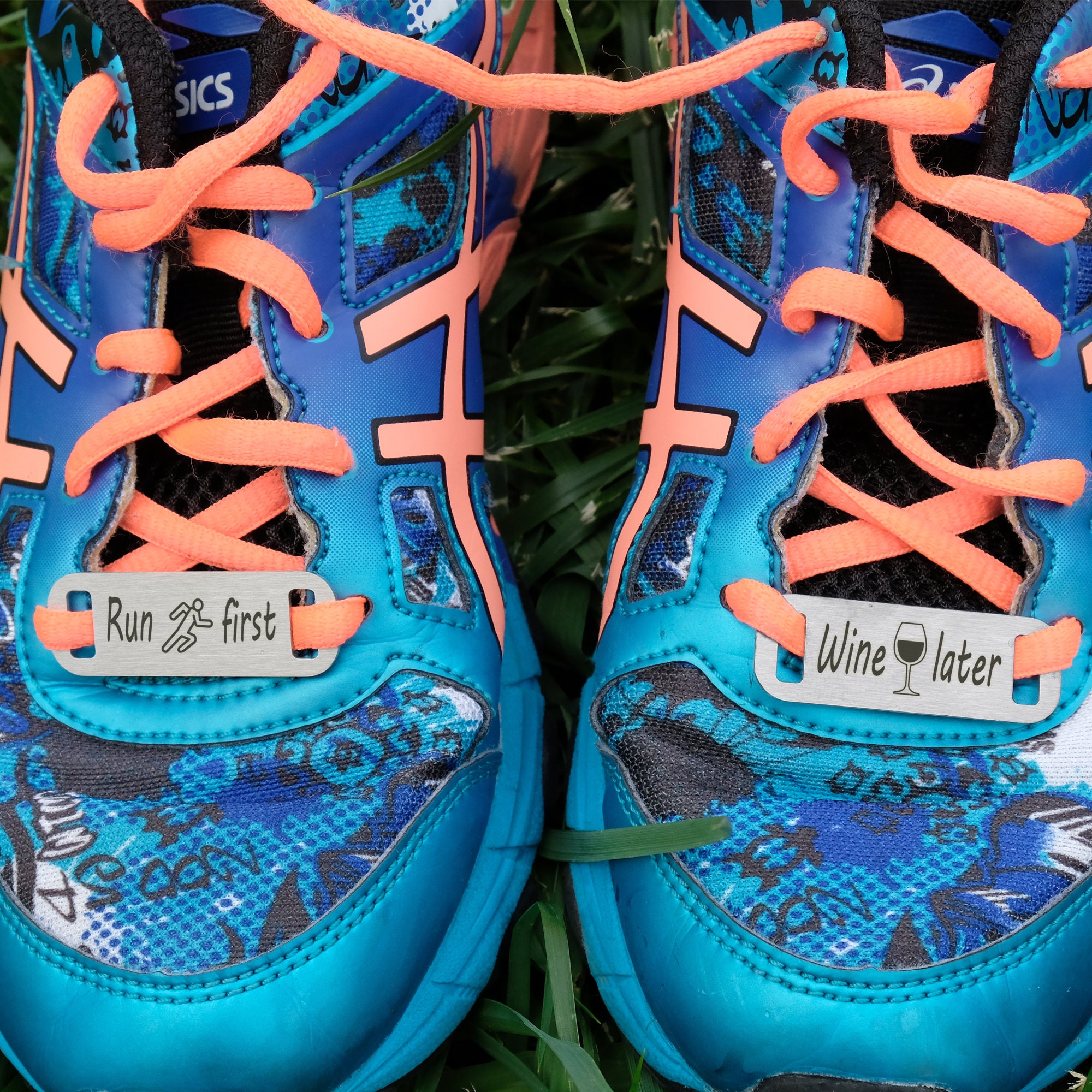 Drink Runners Shoe Tag, Beer, Gin Wine, Marathon, Shoe Tags, Gift for ...