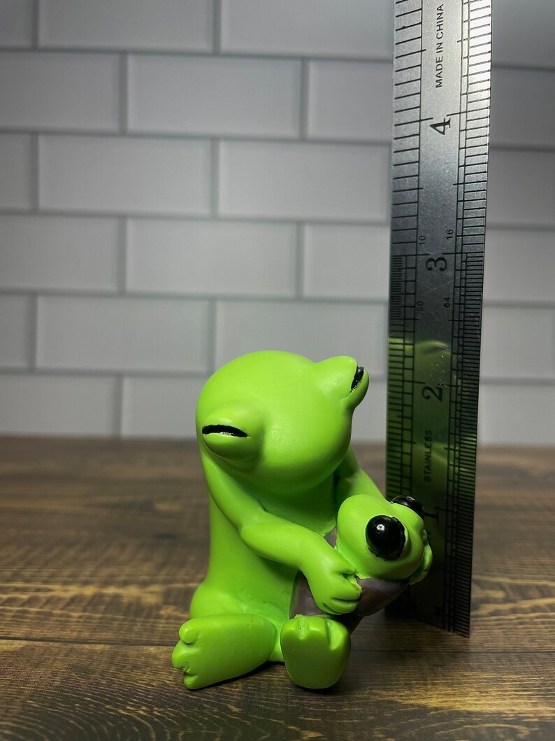 Adorable Handmade Froggy Mother Figure Mothers Day Art Toy Resin Frog ...