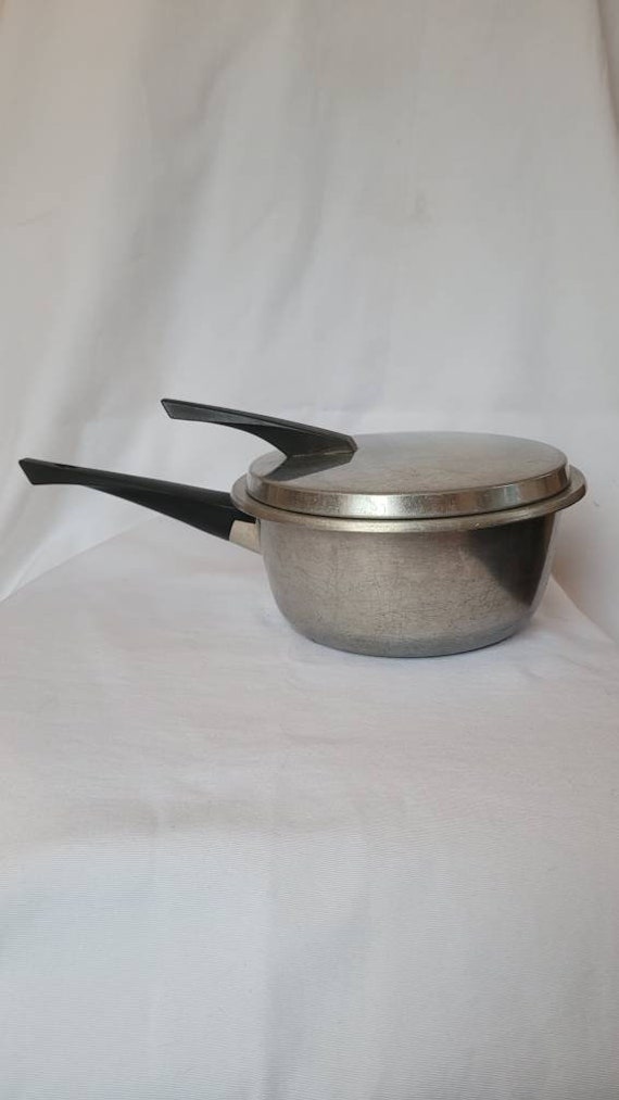 Vintage 1950s Mirro 2 Quart Pot With Lid Retro Aluminum - Etsy
