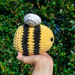 2n1 Bee Crochet Pattern: Amigurumi Bee, Bumblebee Plush, Jumbo Bee ...