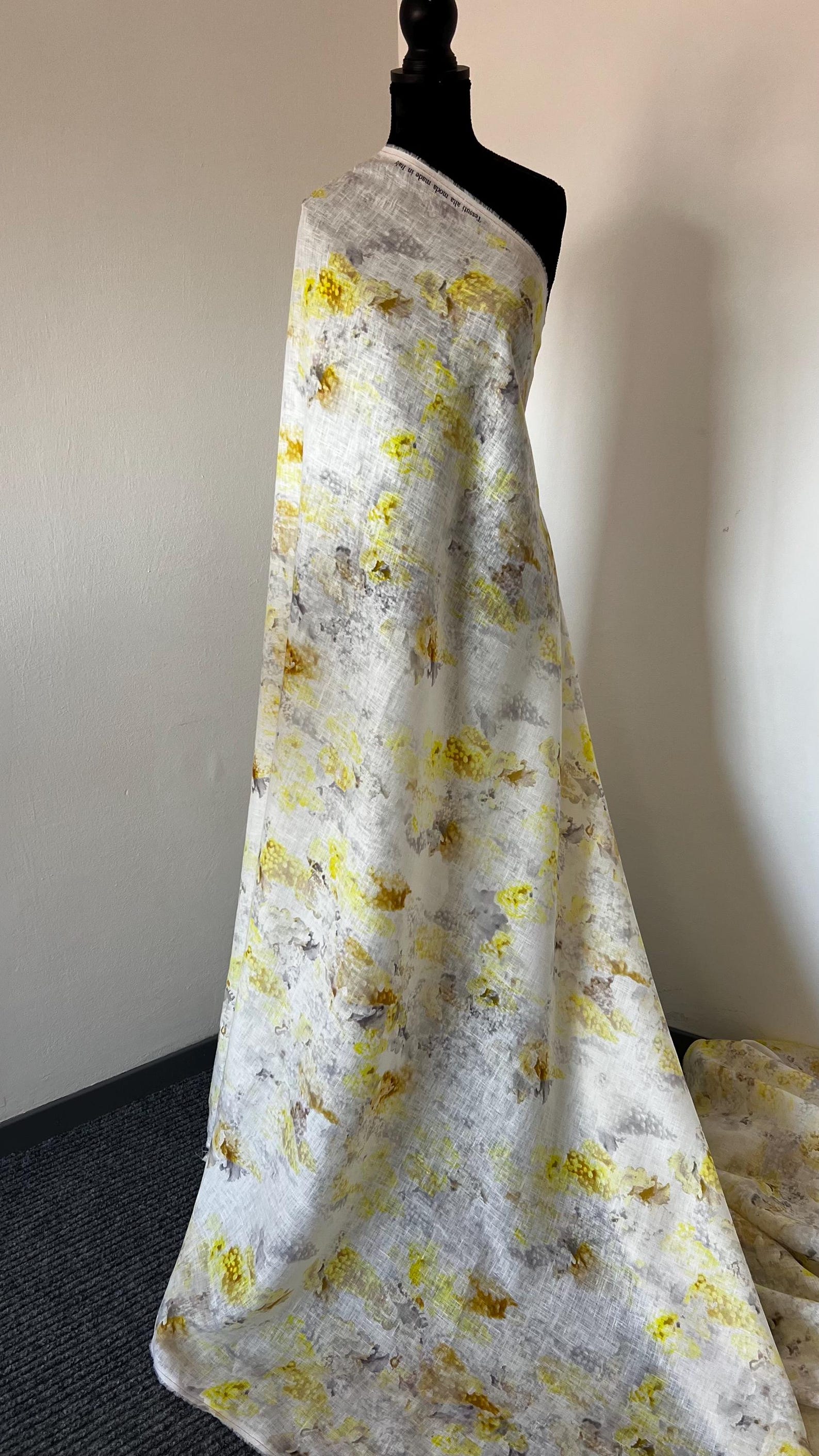 Italian Pure Linen High Quality Premium Fabric/ Designer Floral Print ...
