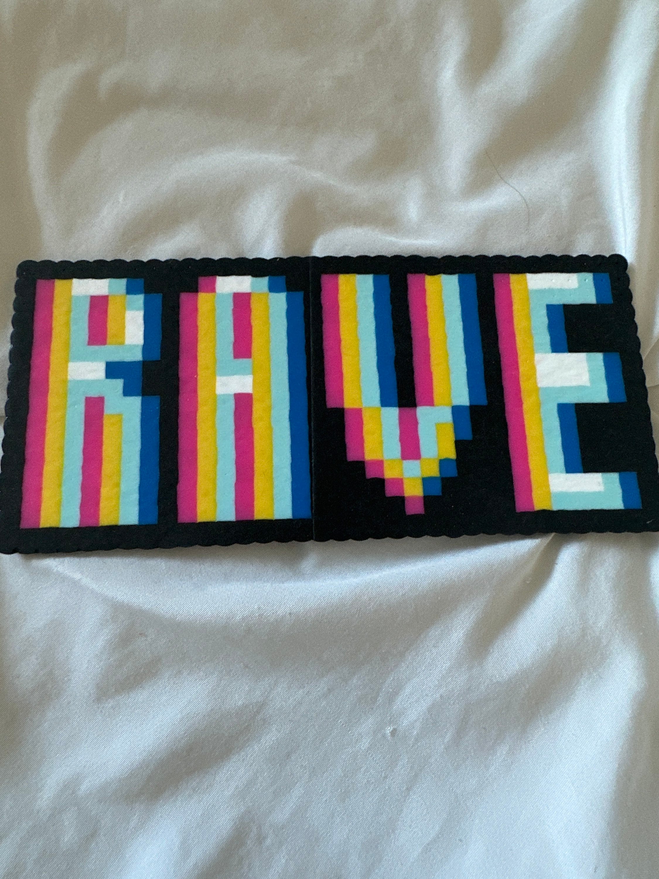 Rave Perlers - Etsy
