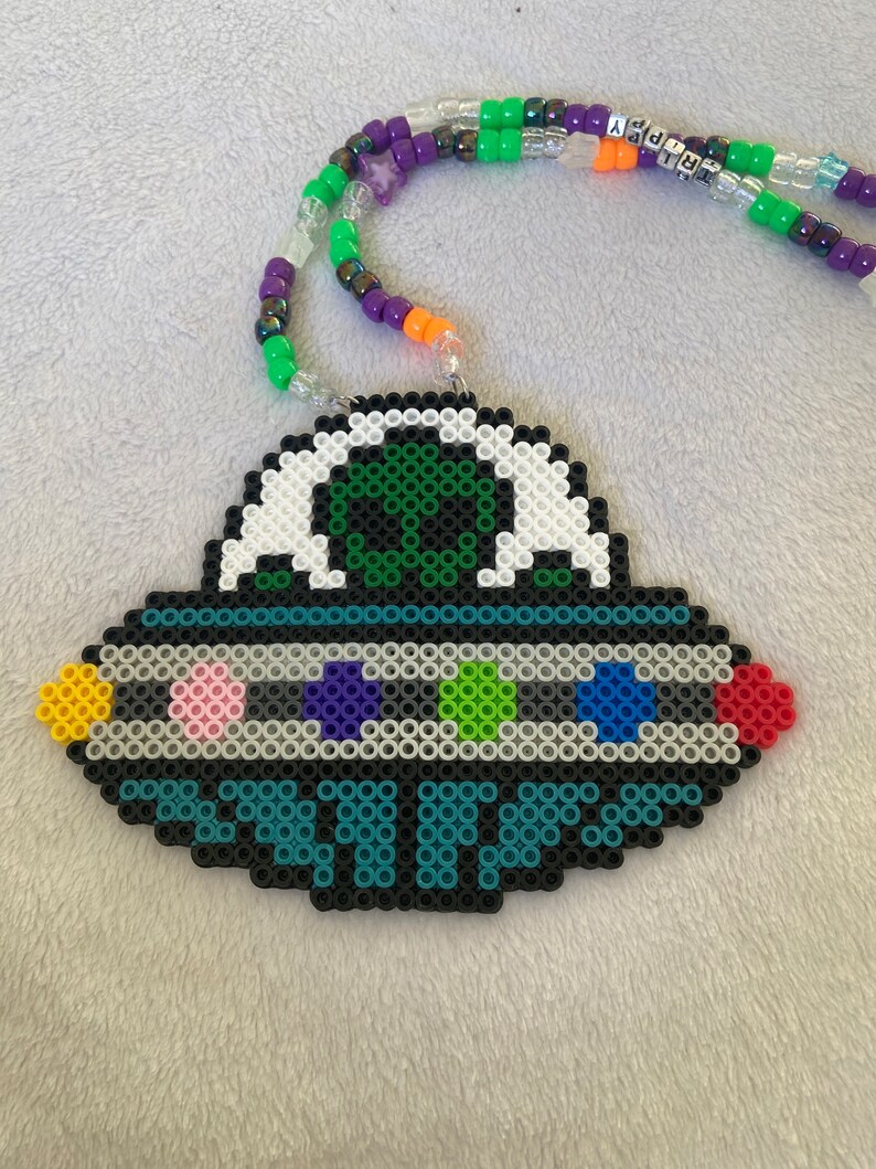 Alien Perlers - Etsy